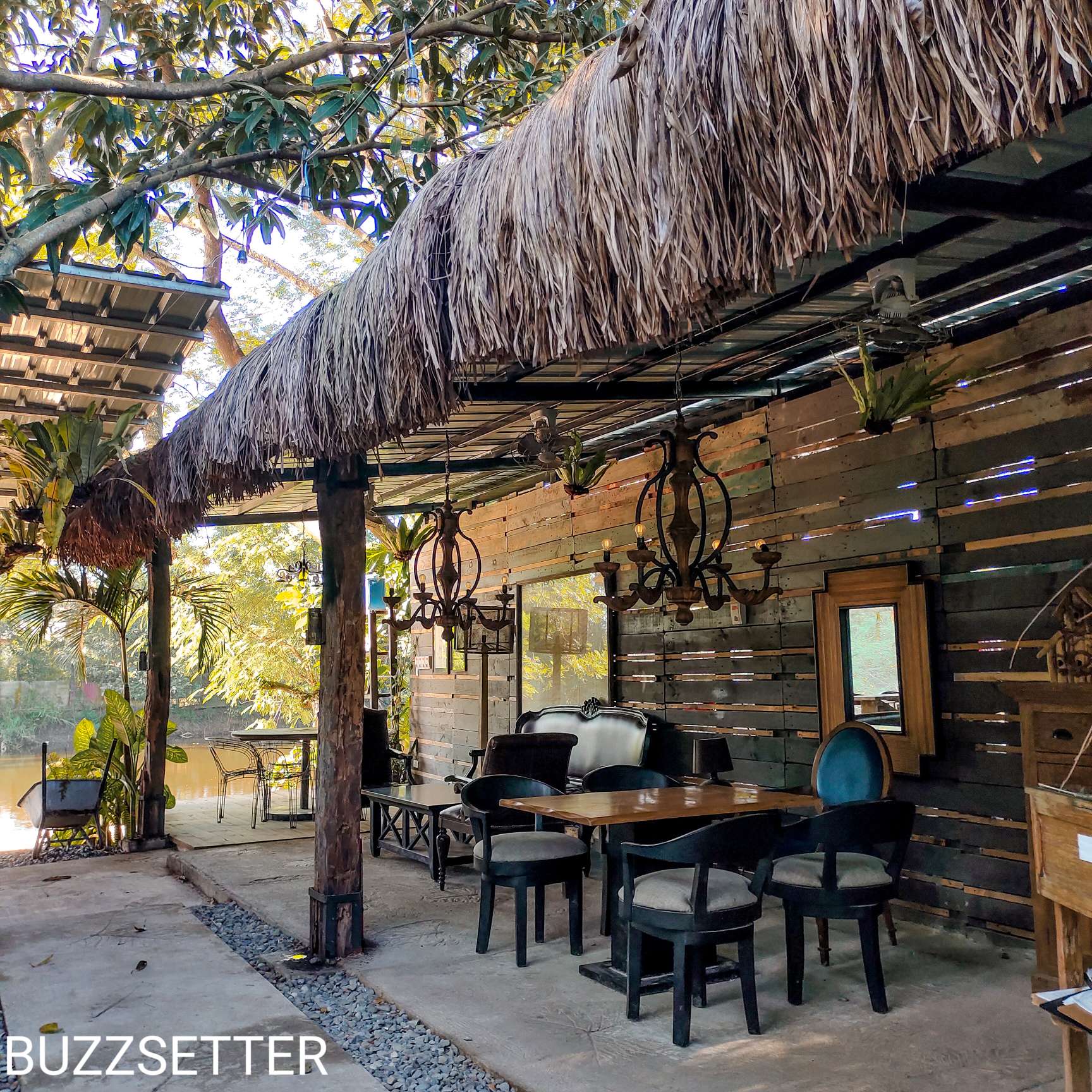 FABRIKA VILLAS: Pet-Friendly Camper Van Staycation In Pampanga