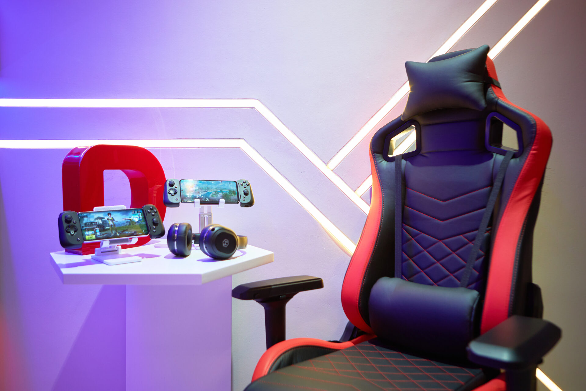 Experience The DITO Flagship Store At SM Megamall - Buzzsetter