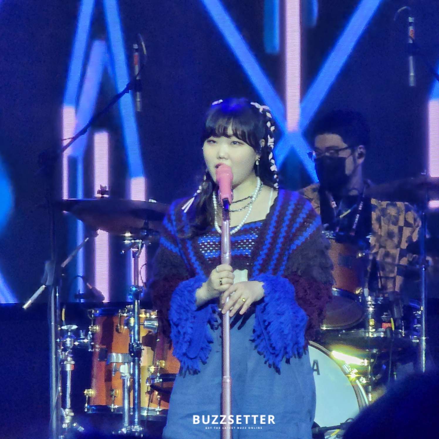 [Concert Recap] EVERGLOW, MOMOLAND, And AKMU Entertains Their Pinoy ...